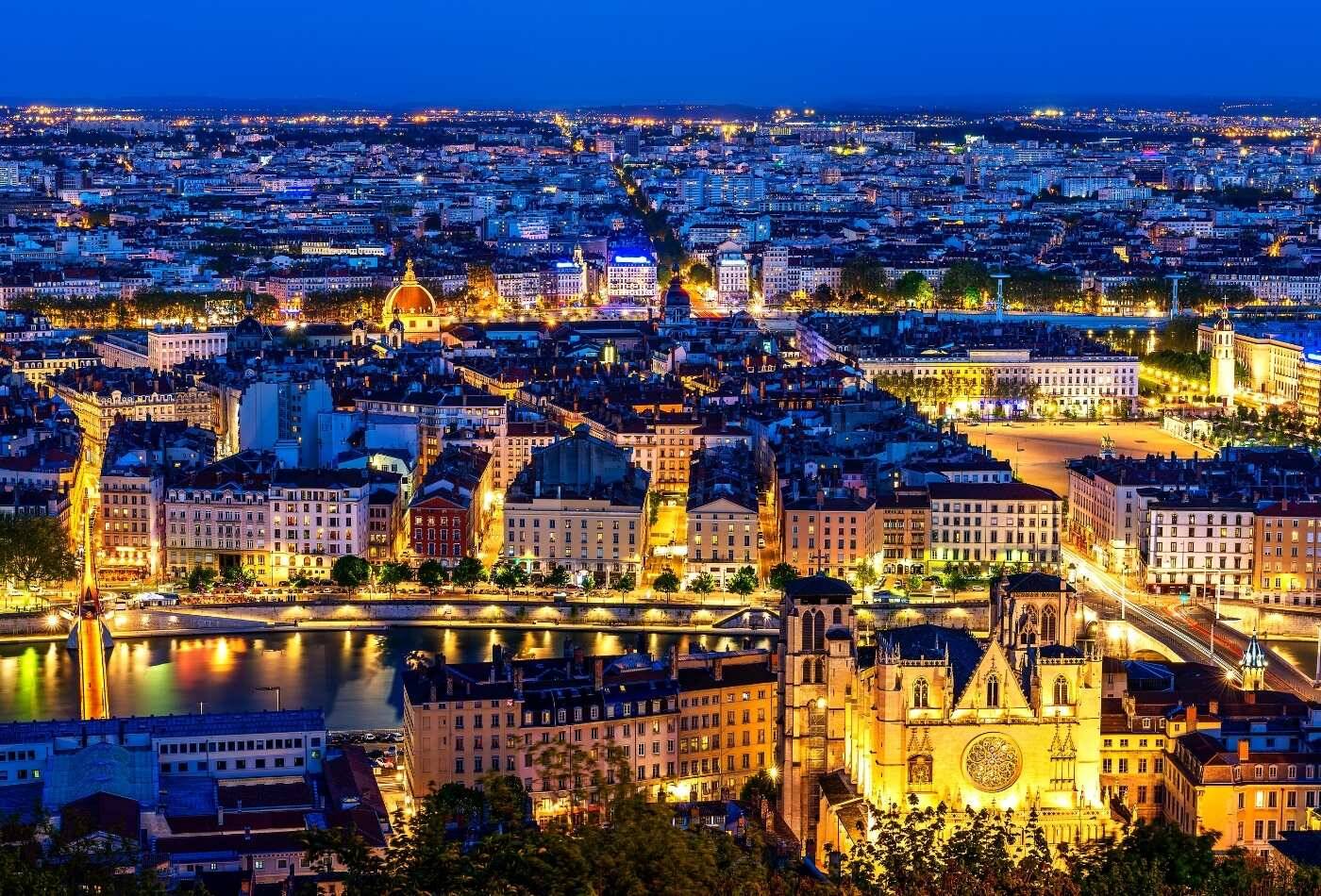 French adventures are blooming! Start planning your spring travel today